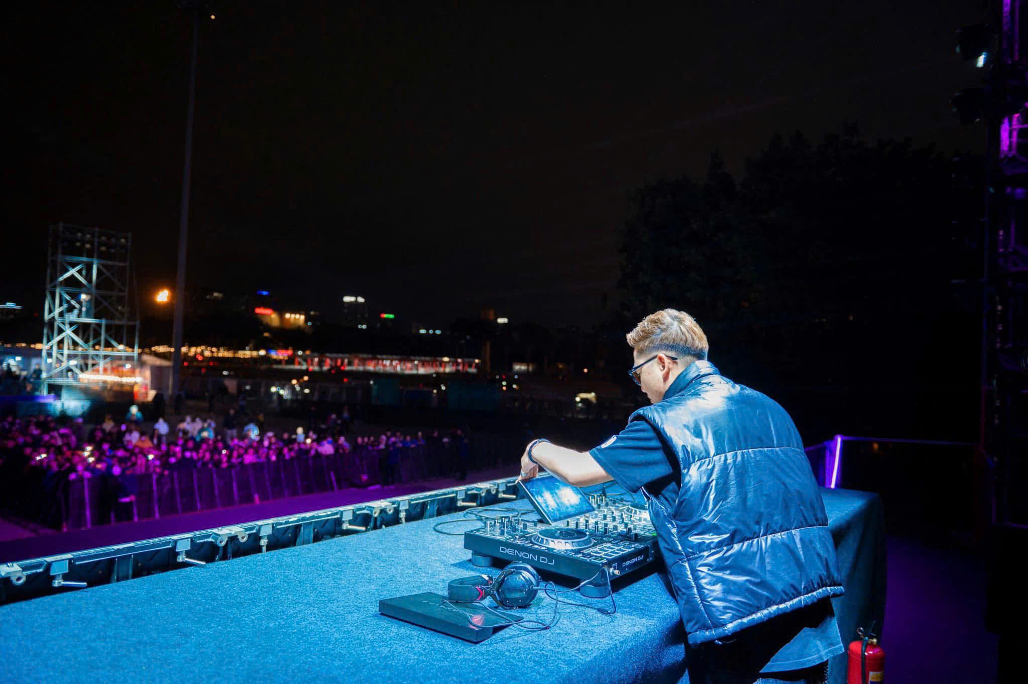 DJ Lee King - Chính thức trở thành Đại sứ thương hiệu của Denon DJ tại ...